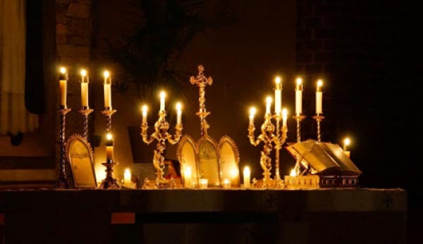 Rorate Caeli Mass: An Advent Treasure to Illuminate the Spiritual Path ...