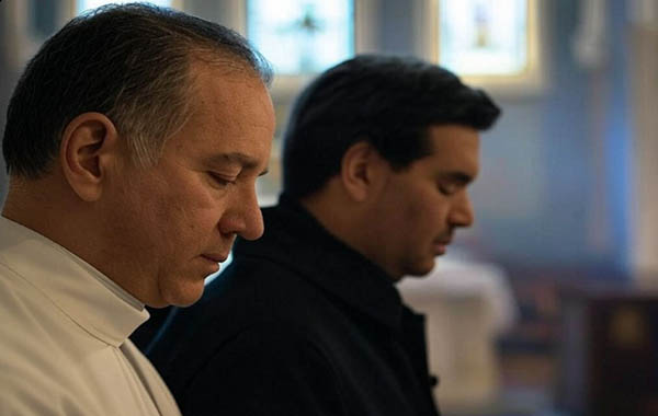 Bowing Before God: The Spiritual Power of Reverence in the Mass ...