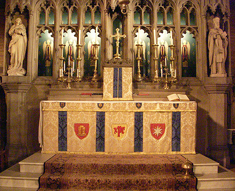 Altari consacrati: la santità del luogo in cui si celebra il sacrificio ...