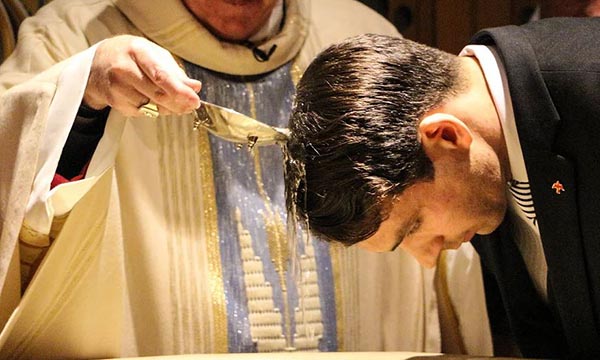 Il Battesimo Condizionale: Cos'è e Quando si Applica? Una Guida ...