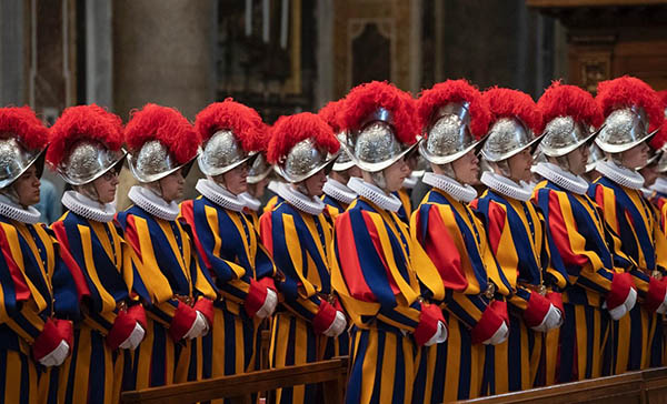 La Guardia Suiza: Defensores de la Fe y Centinelas del Vaticano ...